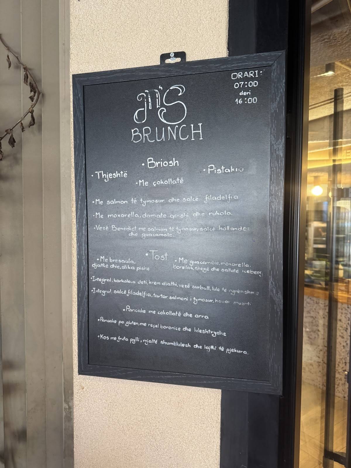 Menu at In's Arena restaurant, Tirana