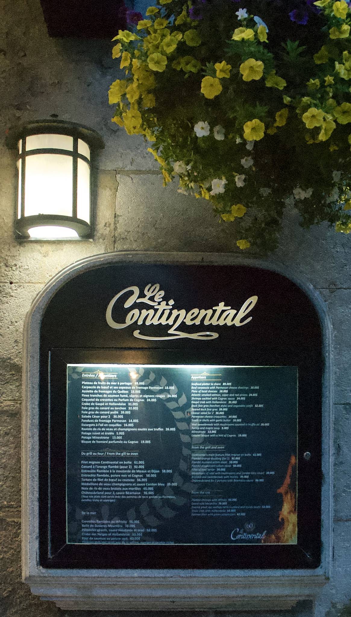 Menu au Le Continental restaurant, Québec