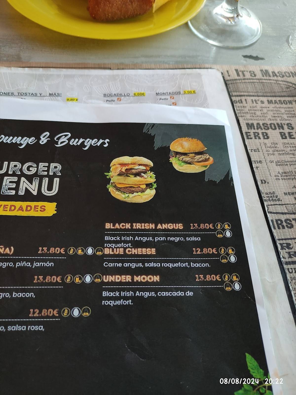 Menu at Moon lounge&burgers restaurant, Tarancón