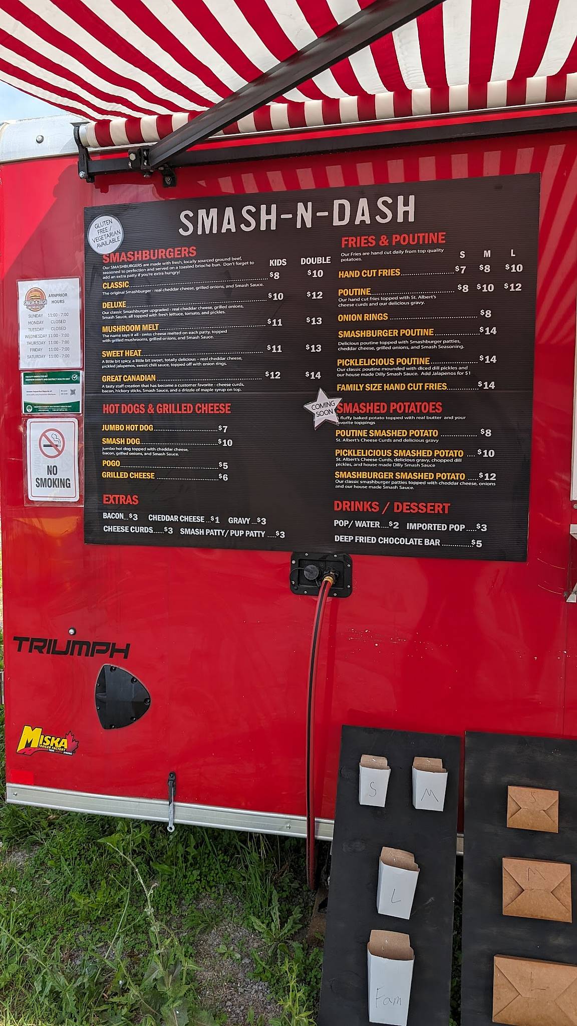 Menu au Smash N Dash Smashburgers restaurant, Arnprior