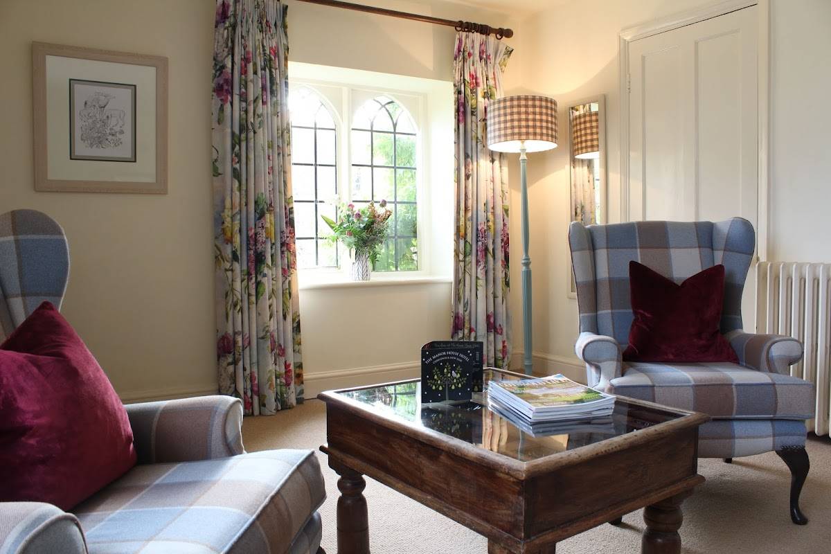 Menu at The Manor House Hotel pub & bar, Moreton-in-Marsh