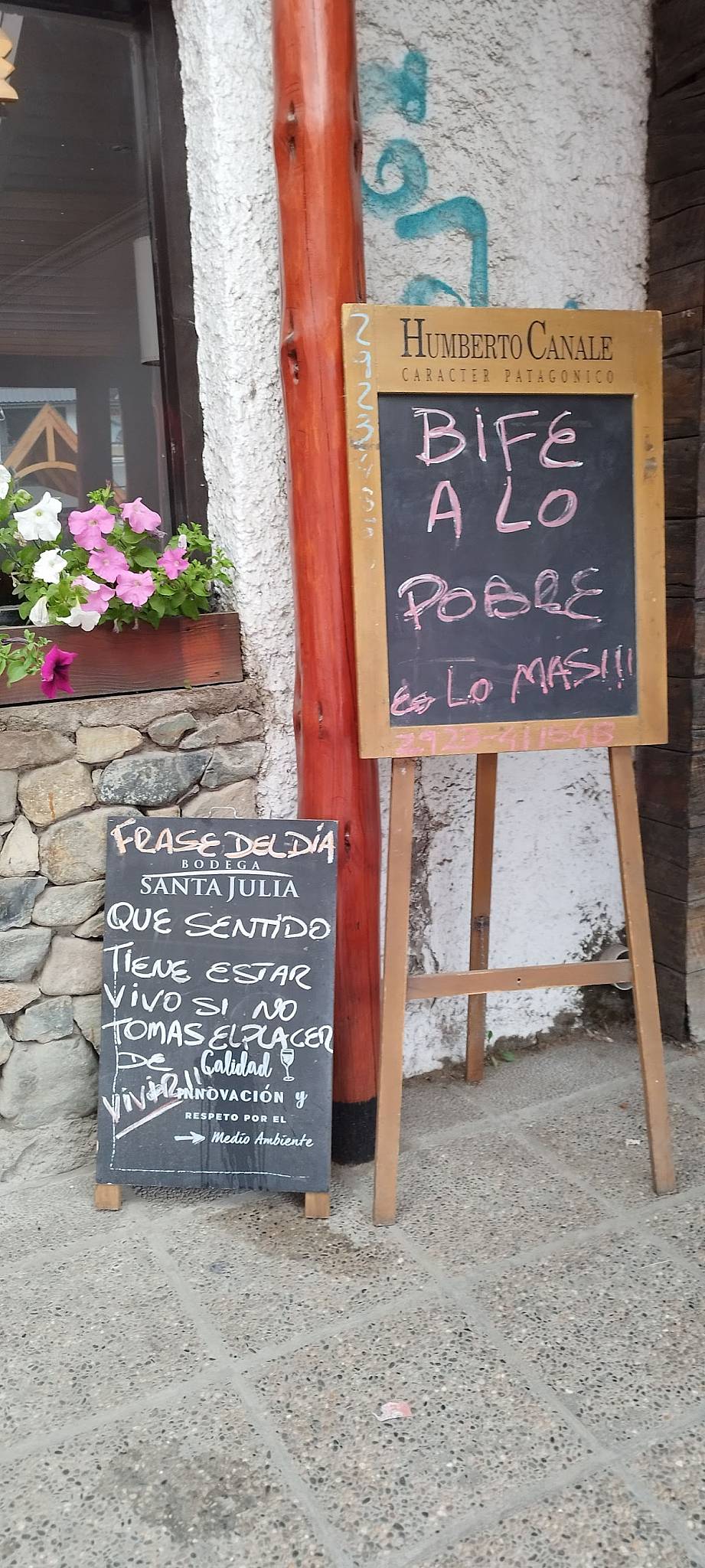 Menu at Alma Mora restaurant, Villa La Angostura