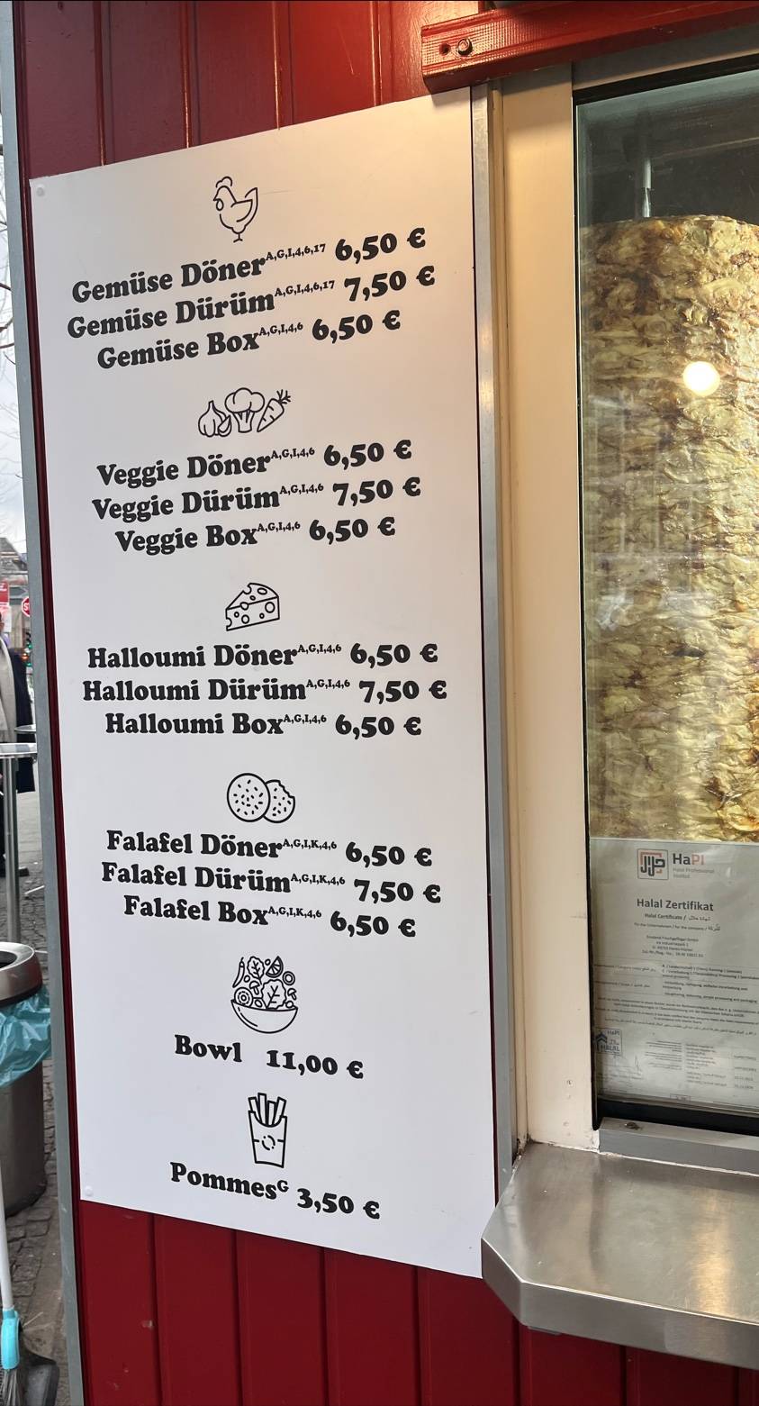 Speisekarte von Oggi's Gemüsekebap restaurant, Berlin