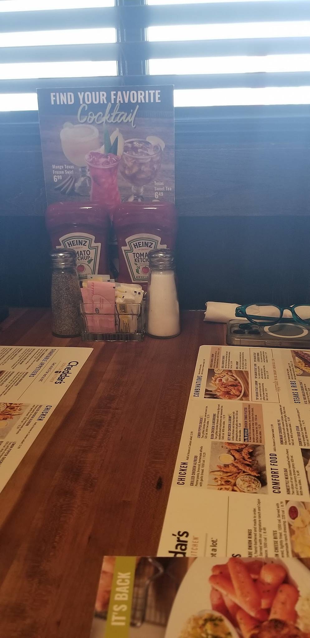 Menu at Cheddar's Scratch Kitchen restaurant, Branson