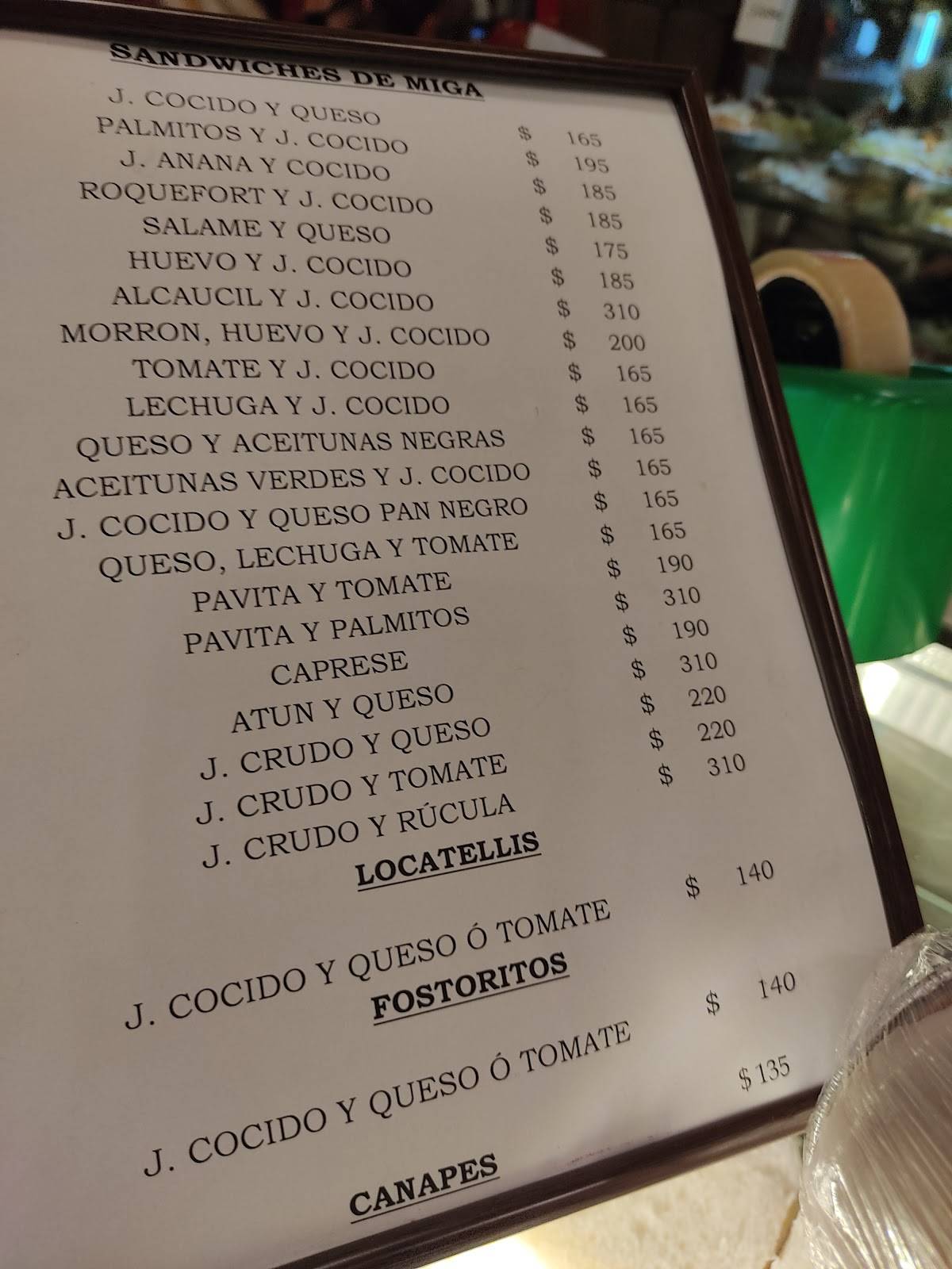 Carta de cafetería Las Violetas, Buenos Aires, Av. Rivadavia 3899