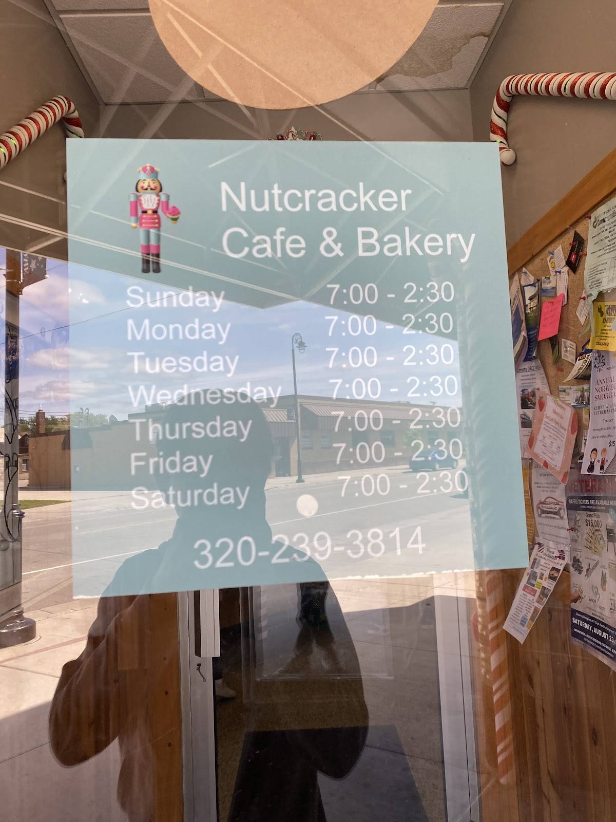 Menu at Nutcracker Cafe & Bakery, Starbuck