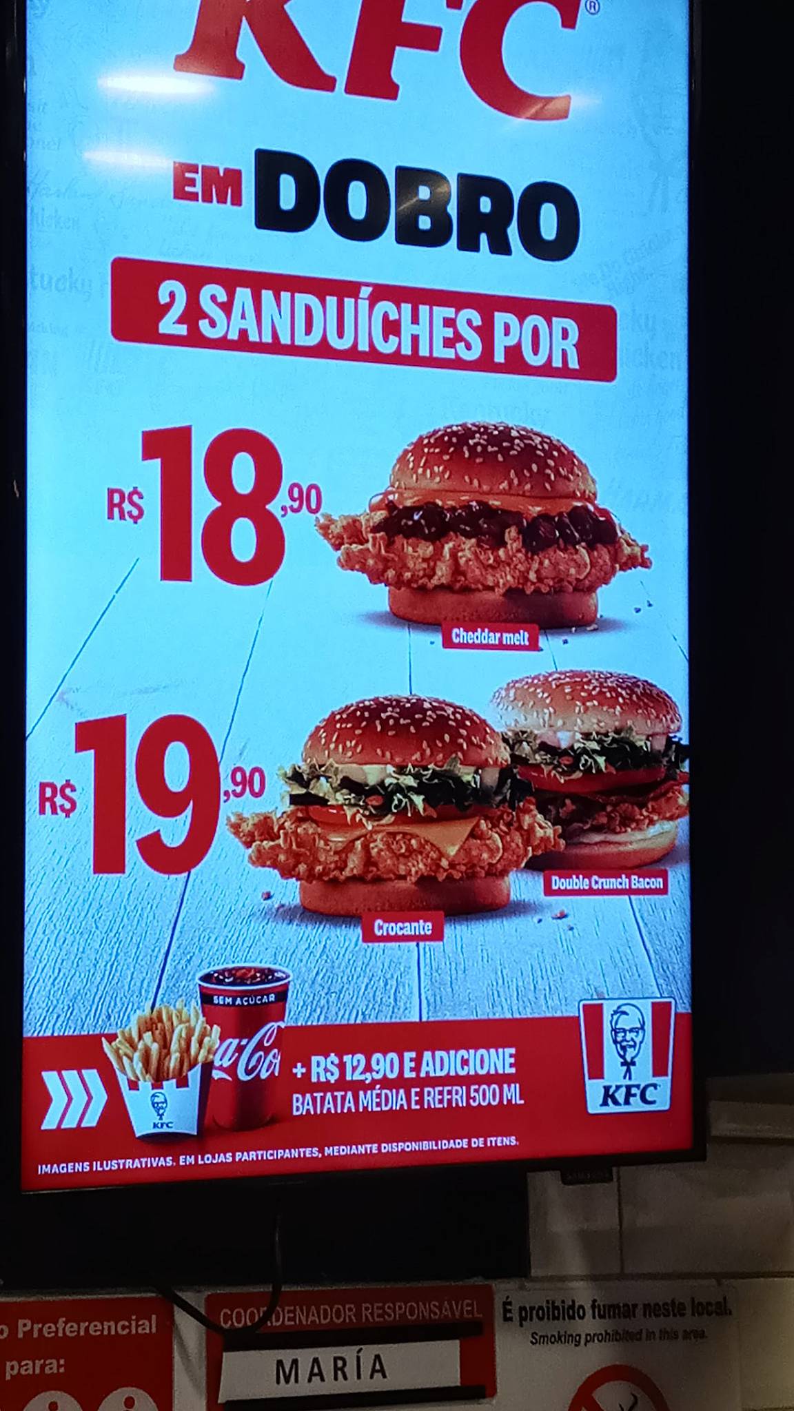 Menu em KFC restaurante, Fortaleza, Av. Washington Soares