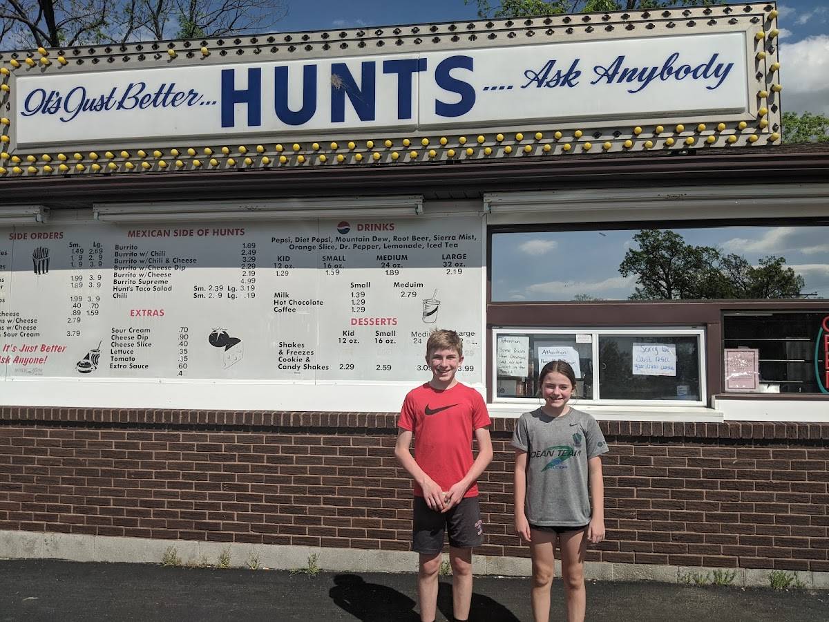 Menu at Hunt's Dairy Bar, Park Hills, E Main St