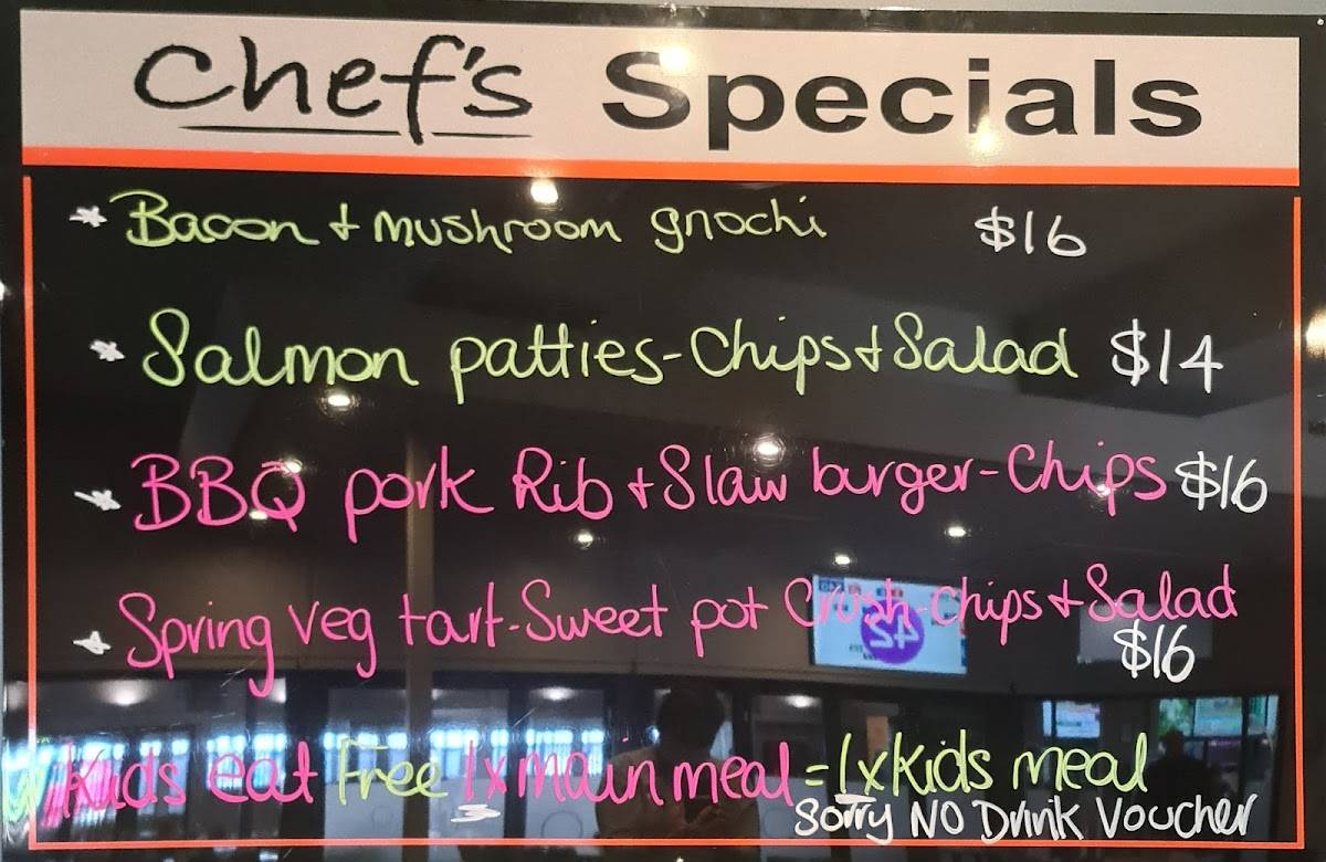 Menu at Manning River Hotel pub & bar, Taree