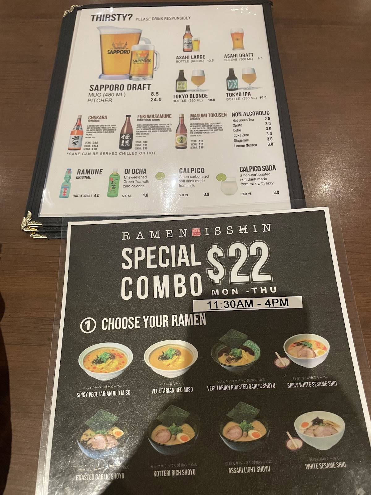 Menu au Ramen Isshin restaurant, Toronto, 421 College St