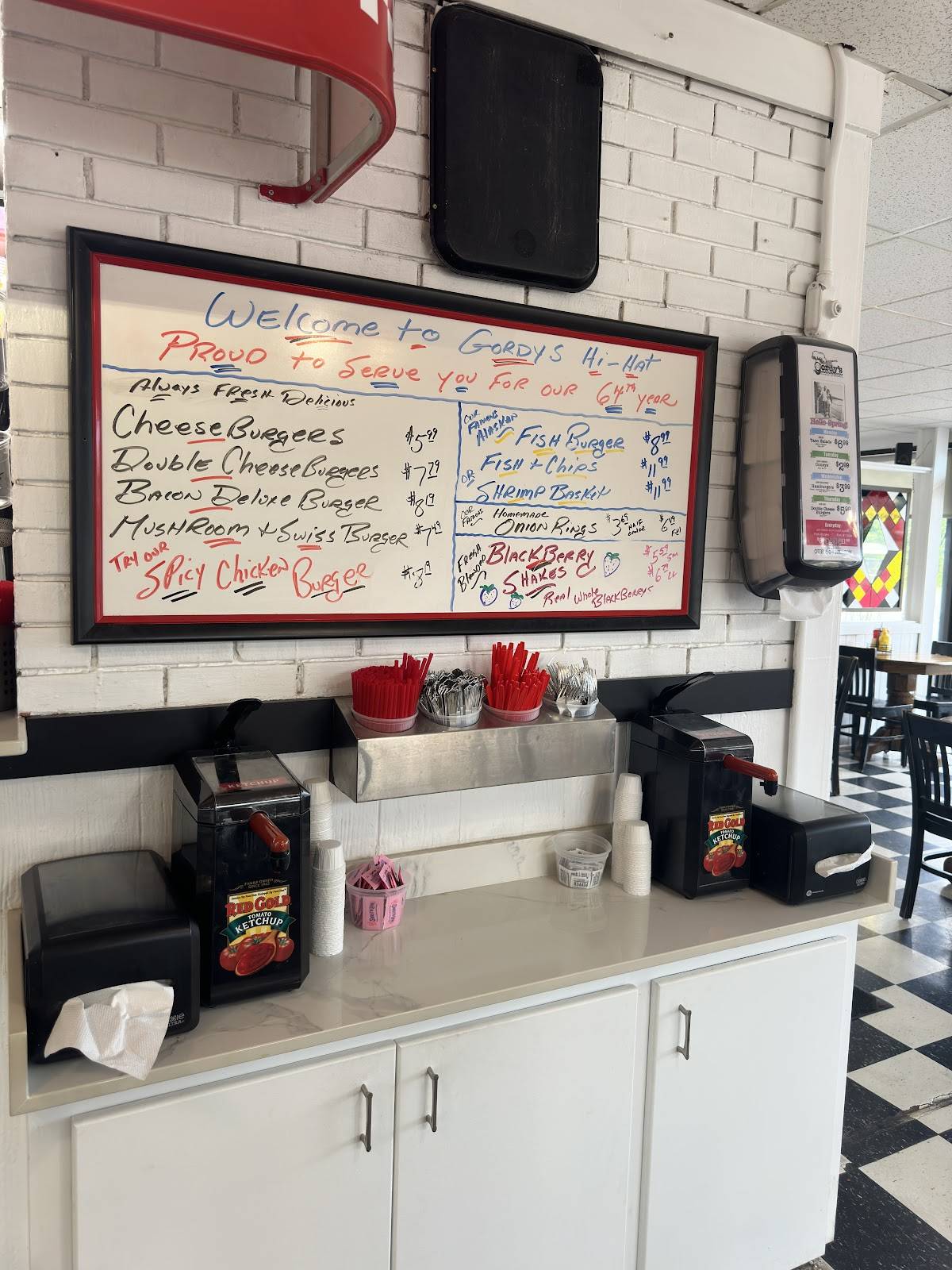 Menu at Gordy's Hi-Hat restaurant, Cloquet