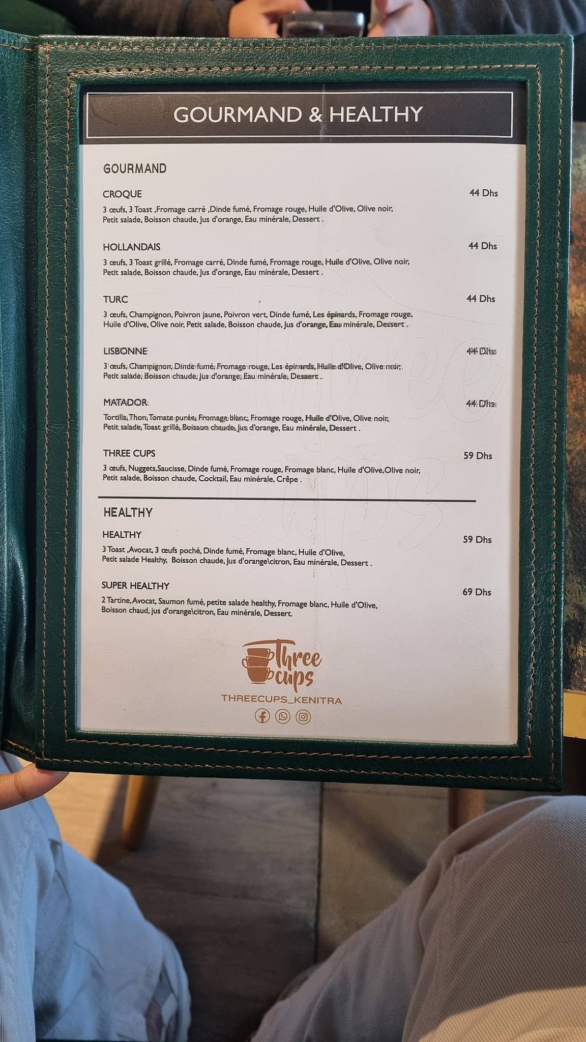 Menu au Three Cups : Café & Restaurant, Kenitra, D