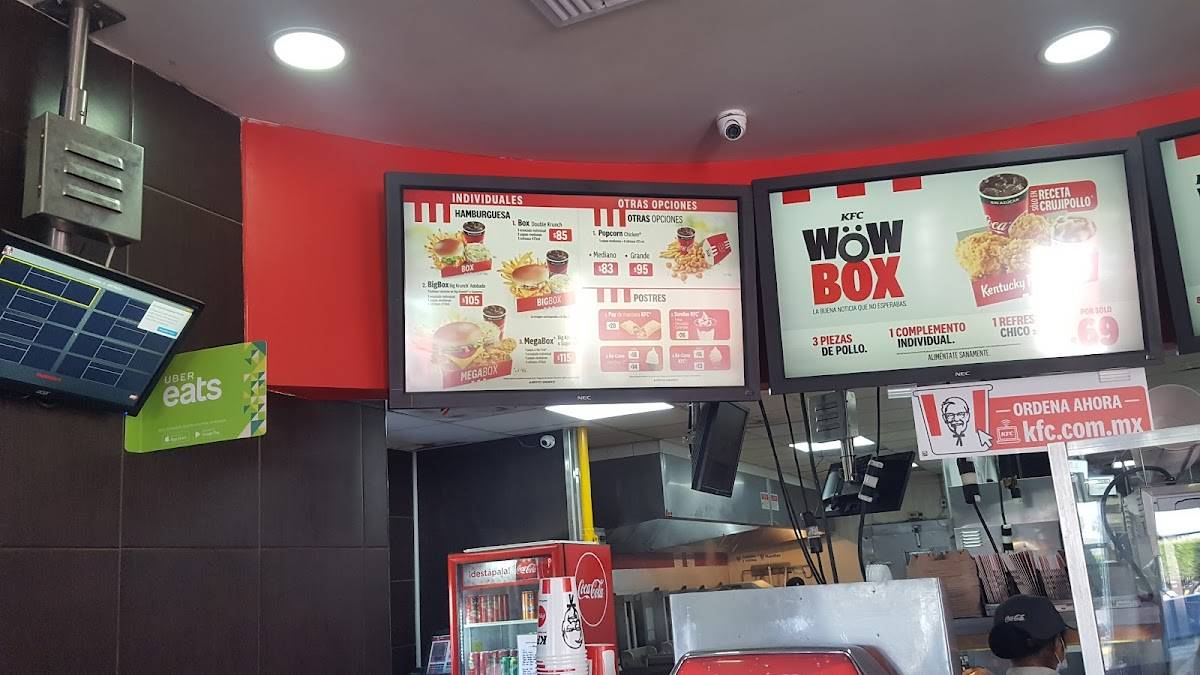 Menu at KFC restaurant, Tijuana, Carr. a Ensenada 320