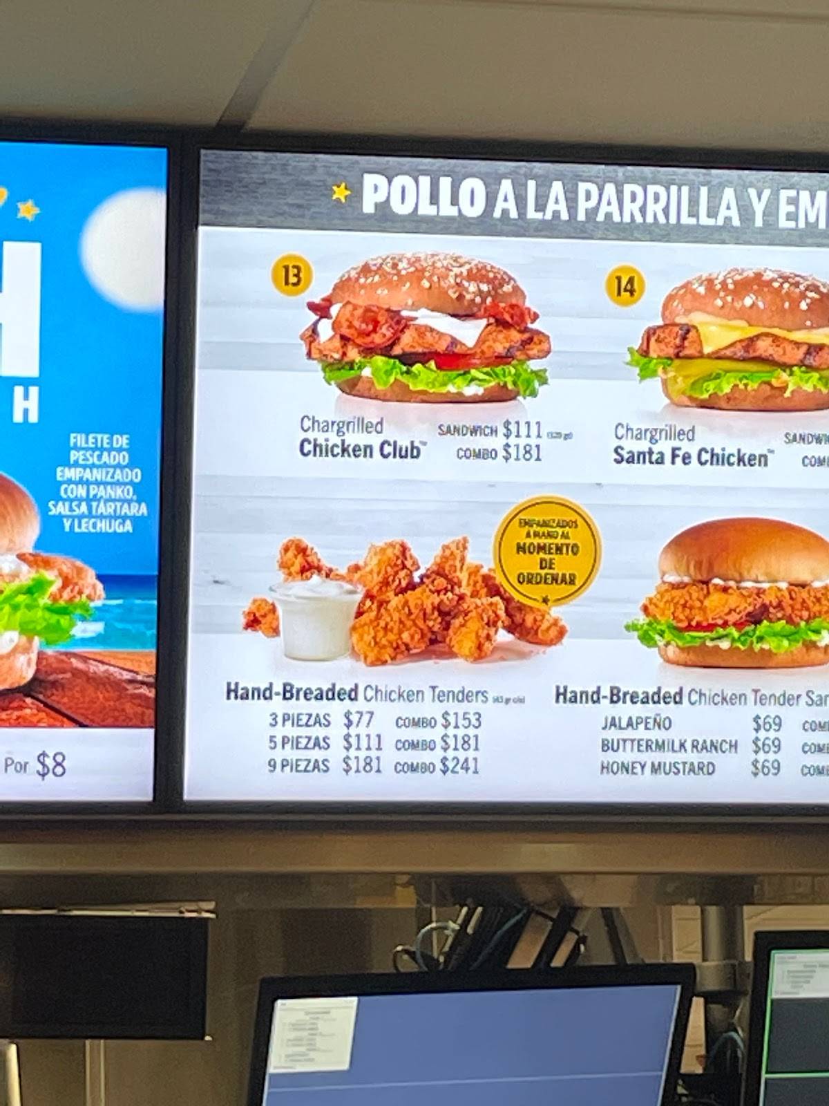 Menu at Carl's Jr. fast food, San José del Cabo, Col. Las Veredas