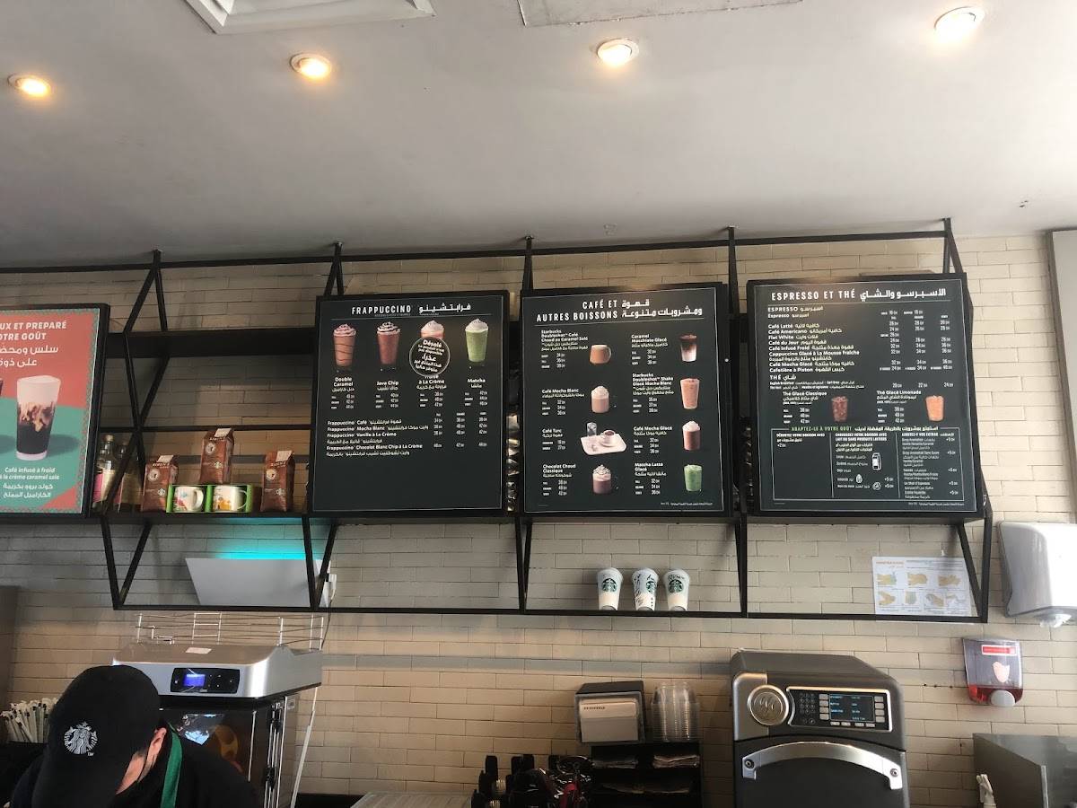 Menu au Starbucks café, Casablanca, Bd Zayid Ou Hmad