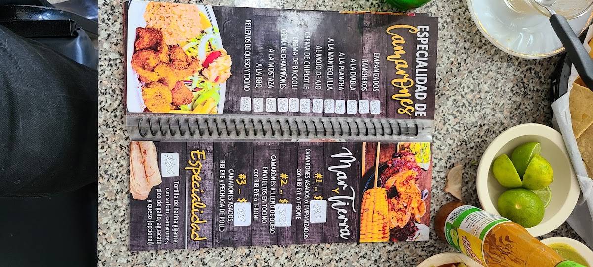 Menu at El cápitan restaurant, Ciudad Acuña