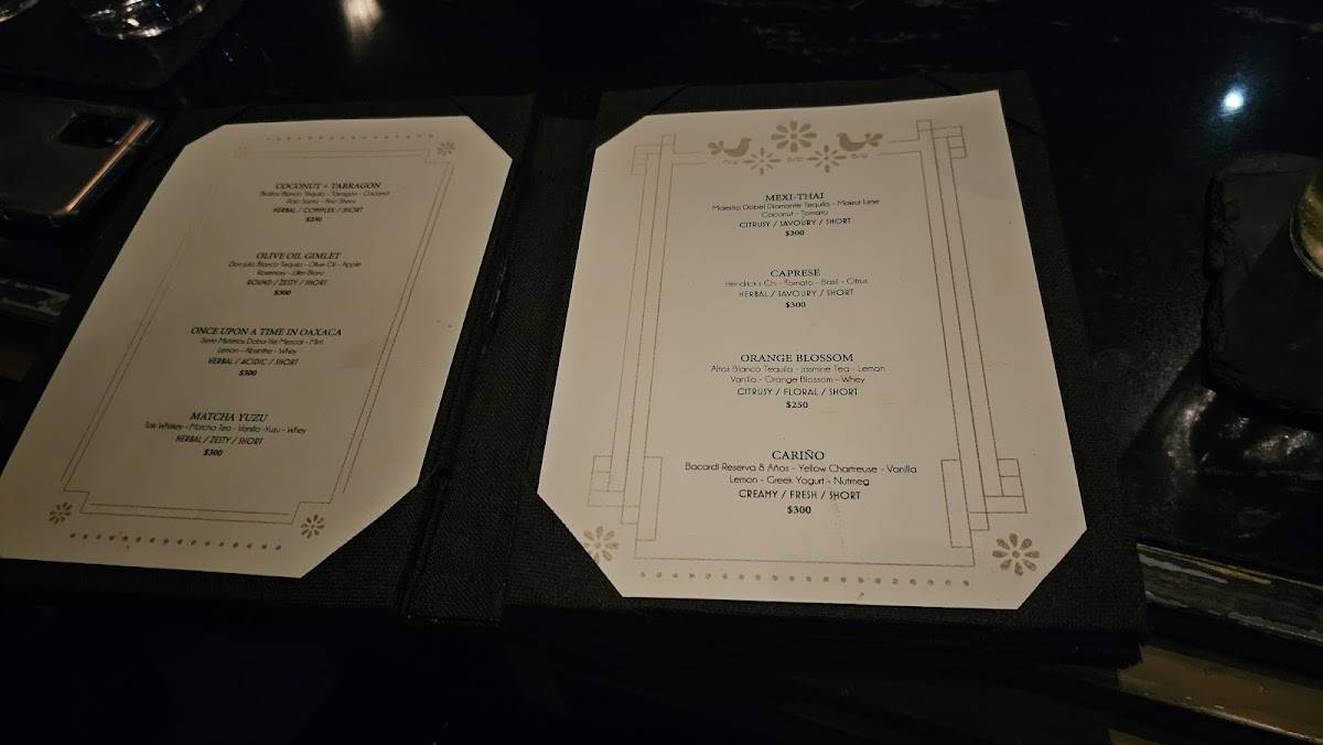 Menu at Handshake Speakeasy pub & bar, Mexico City, C. Amberes 65