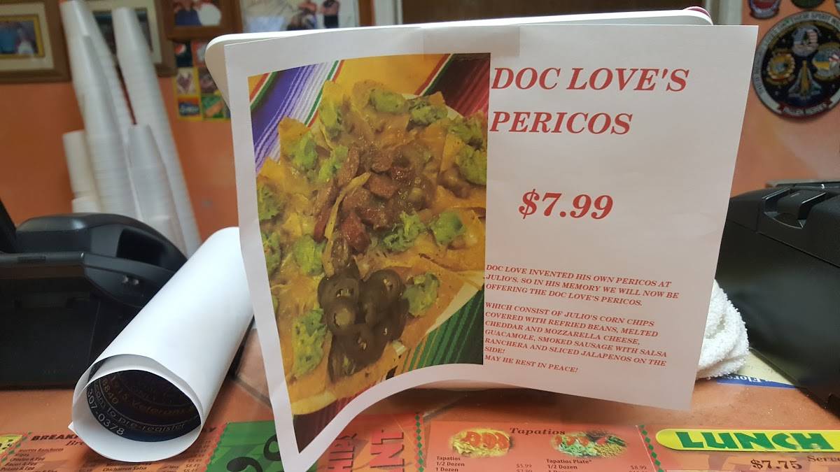 Menu at Julio's Seasoning & Corn Chips restaurant, Del Rio, US-90