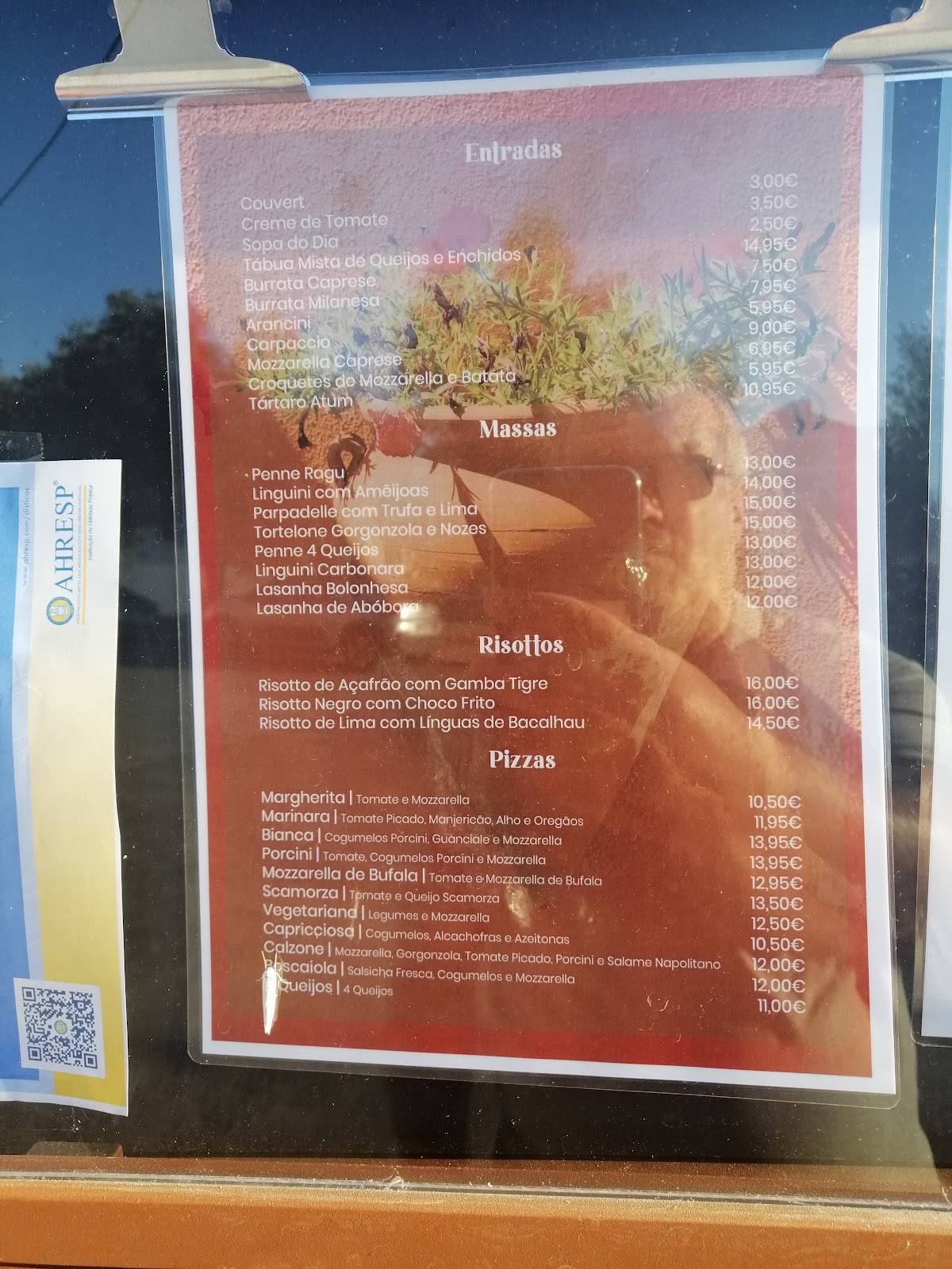 Menu em Mamma Donella restaurante, Queluz