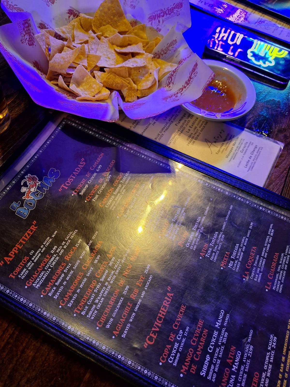 Menu at Mariscos Y Birria El Bochas restaurant, Tucson, S 12th Ave