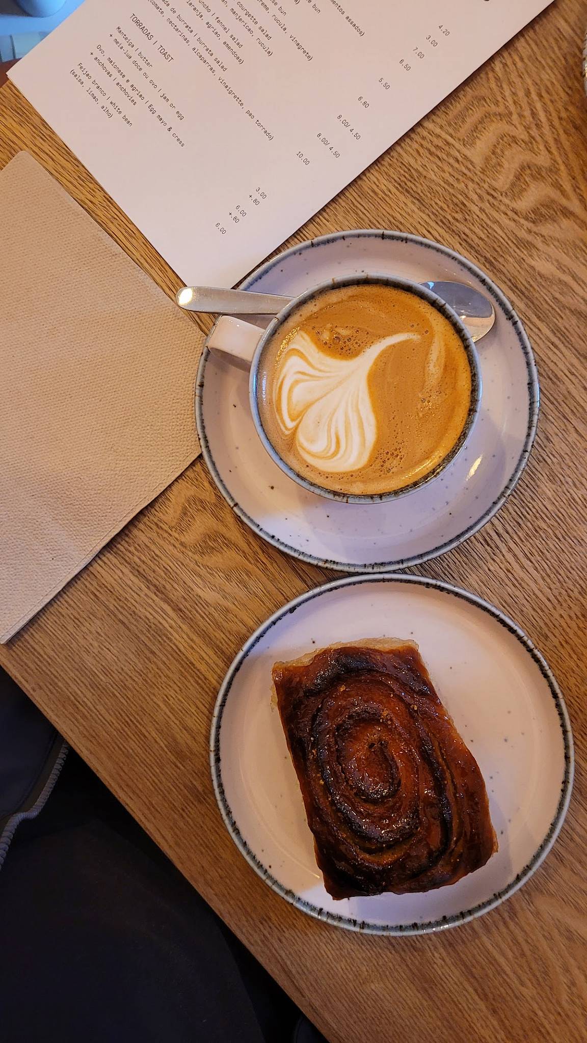 Menu at Meia-Lua Bakery & Cafe, Lisbon