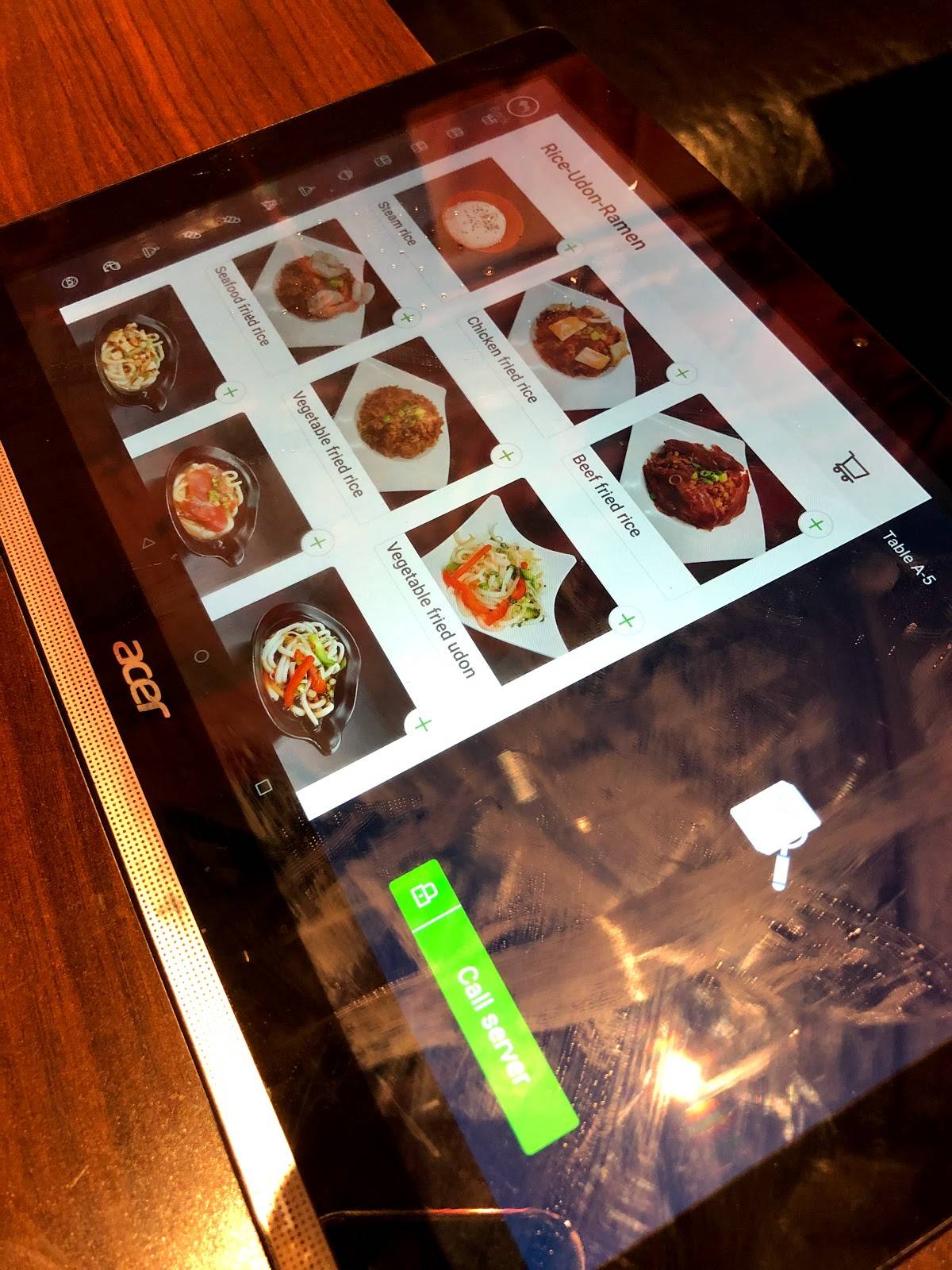 Menu au K2+ Bistro restaurant, Montréal