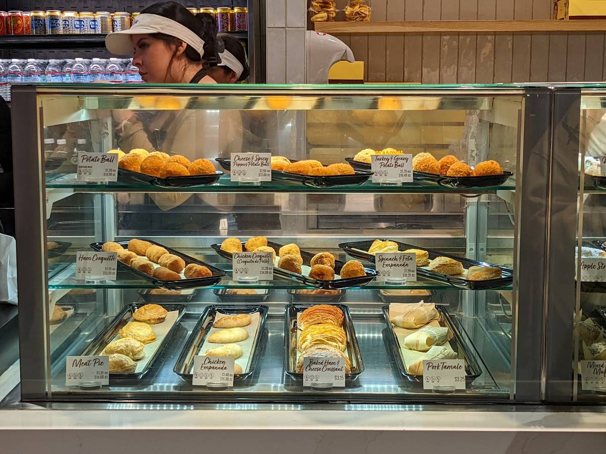 Menu at Porto's Bakery and Cafe, Glendale