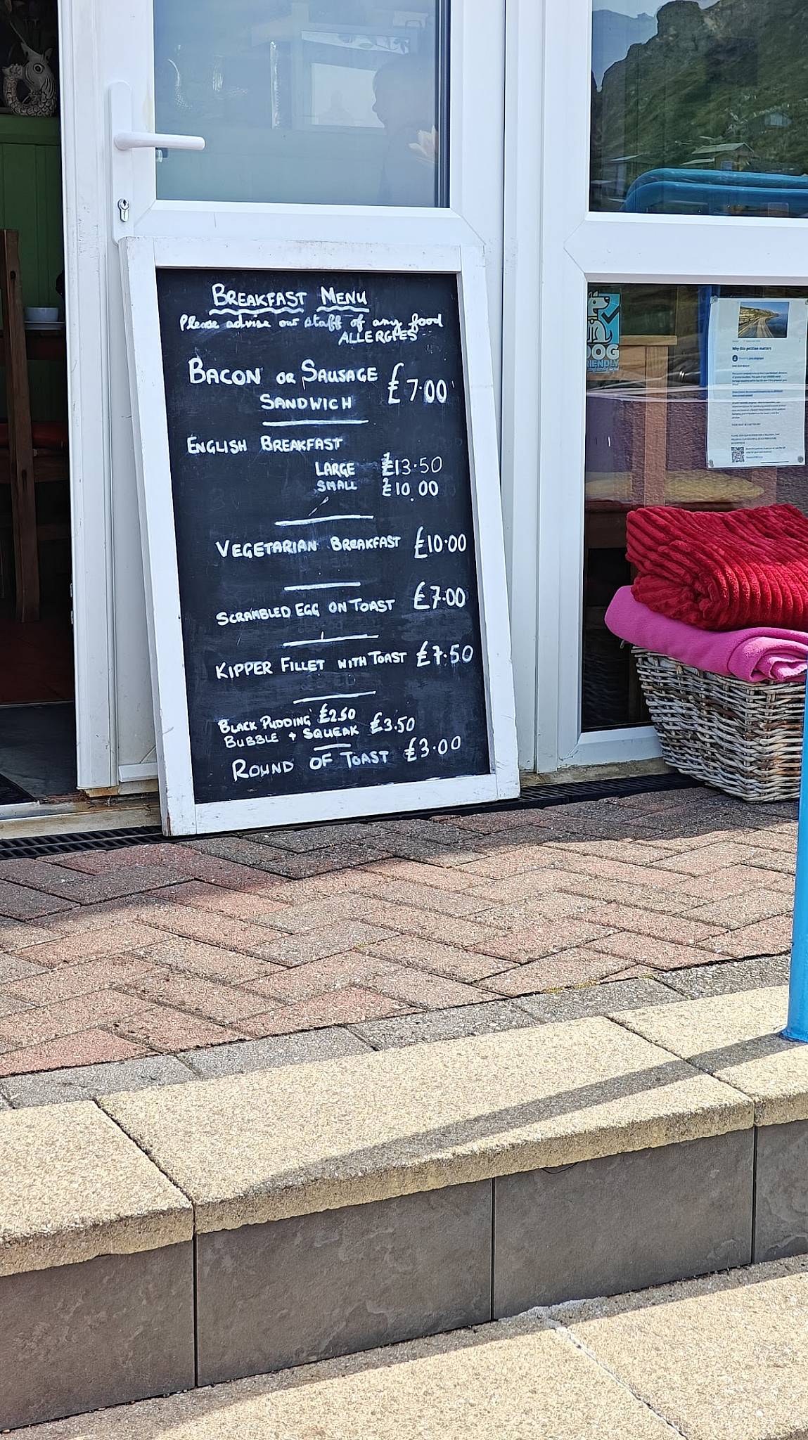 Menu at Quiddles Cafe, Portland, The Esplanade