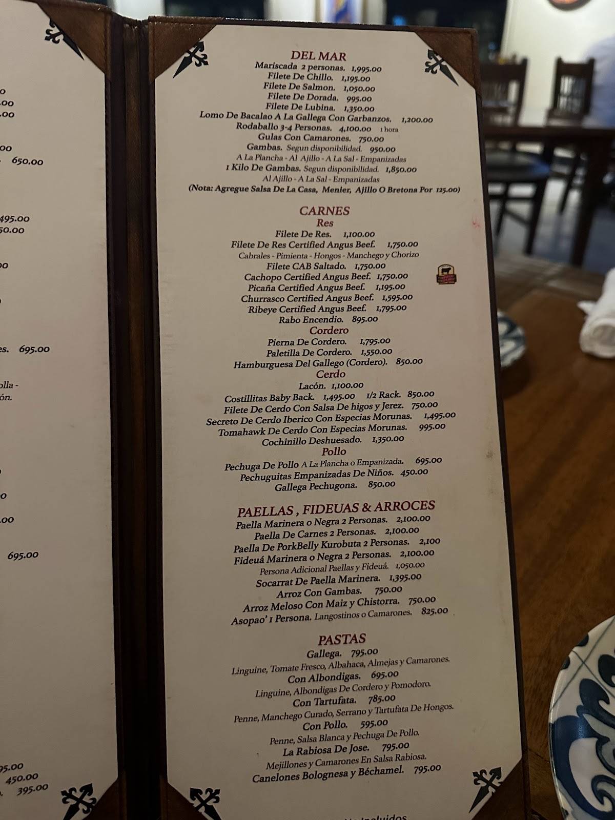 Menu at El Gallego restaurant, Santo Domingo, C. César Nicolás Penson 76