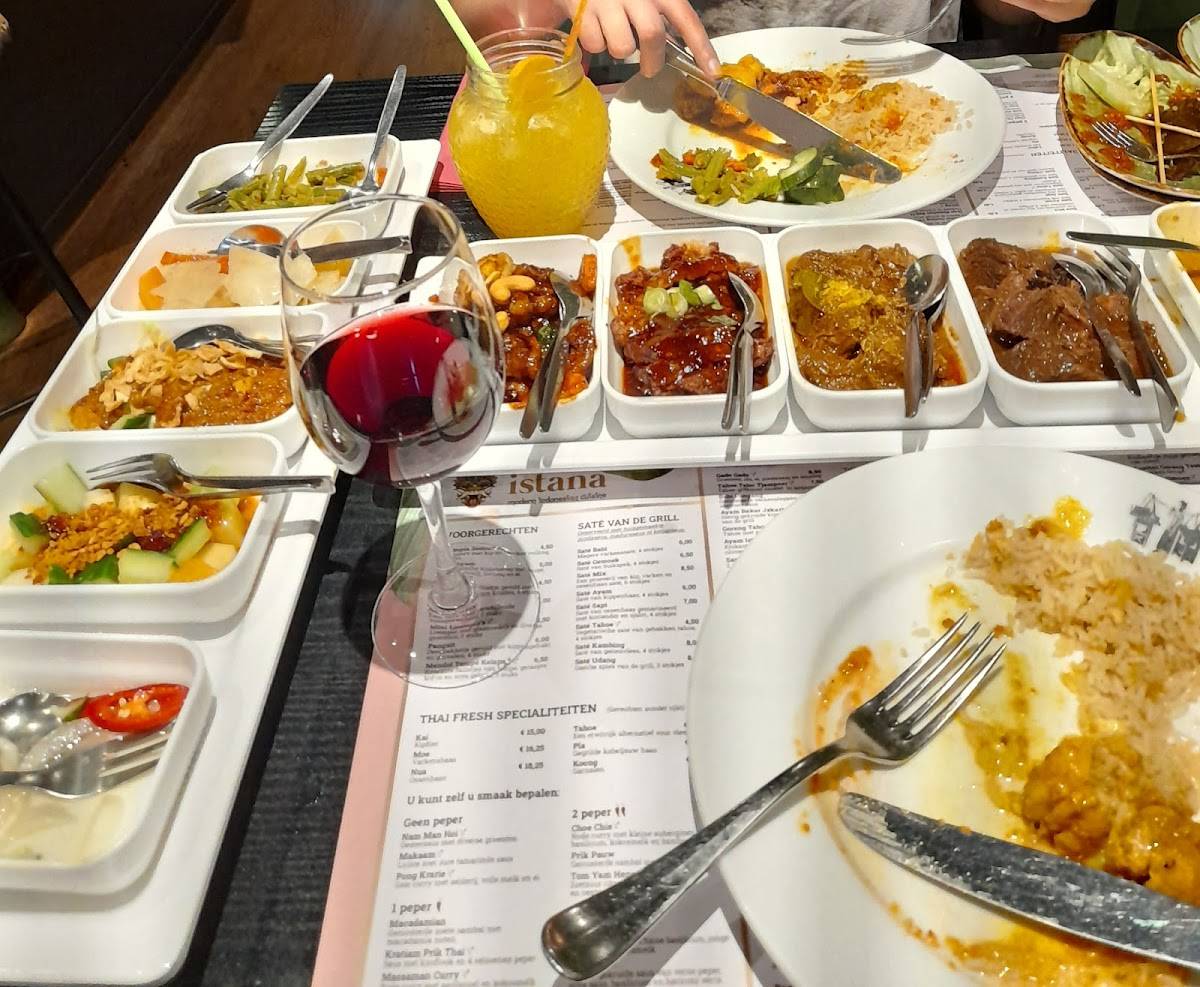 Speisekarte von Istana Indonesisch Restaurant, Den Haag
