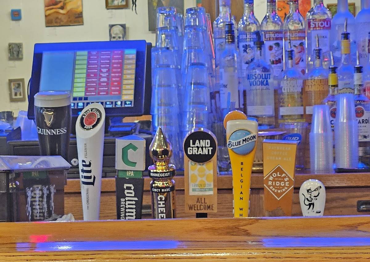 Menu at Short North Tavern pub & bar, Columbus, 674 N High St