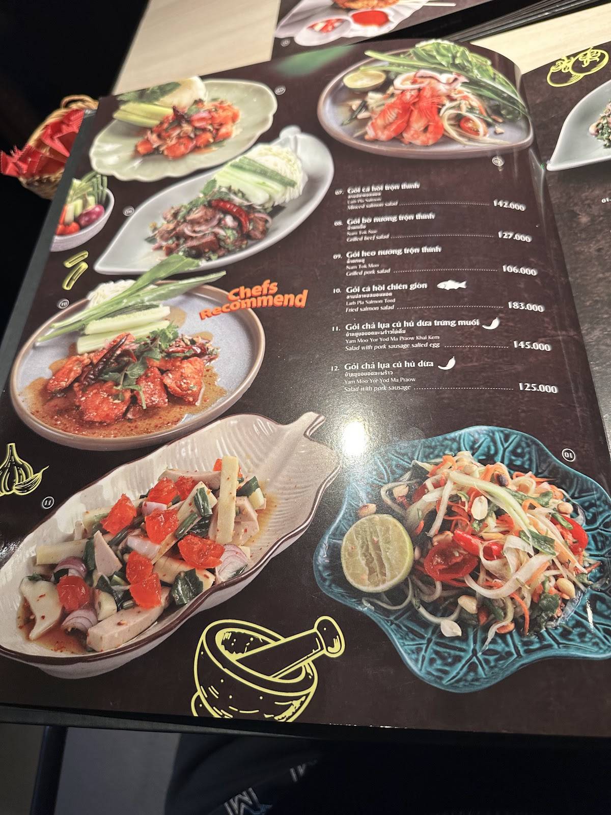 Menu at Som Tum Thai - Vincom Metropolis restaurant, Hanoi