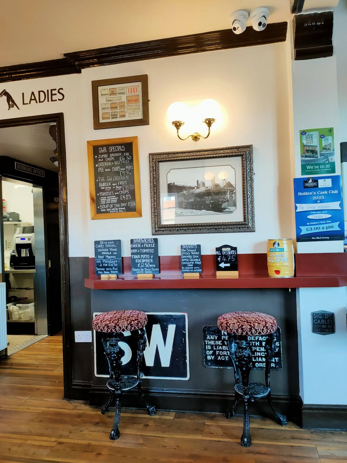 Menu at The Great Western pub & bar, Wolverhampton, Corn Hill