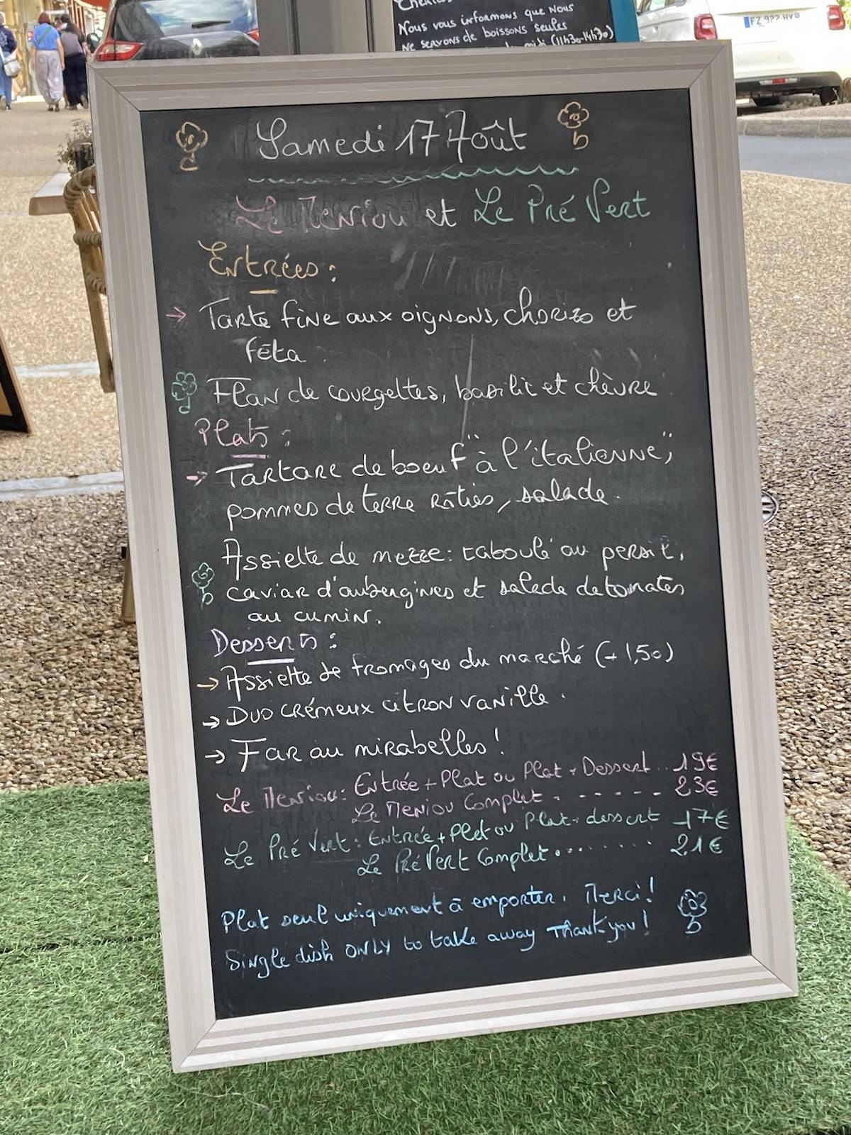 Menu at café du canal, Bergerac