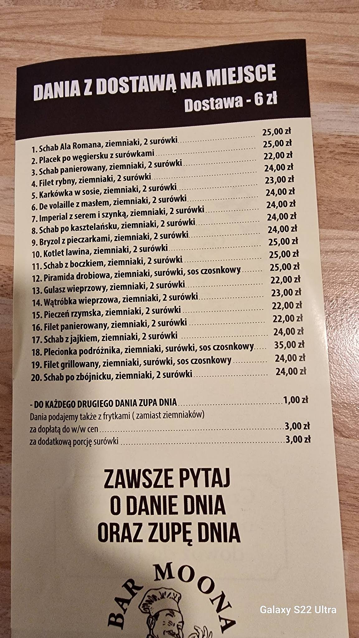 Menu at Bar Moona, Pila