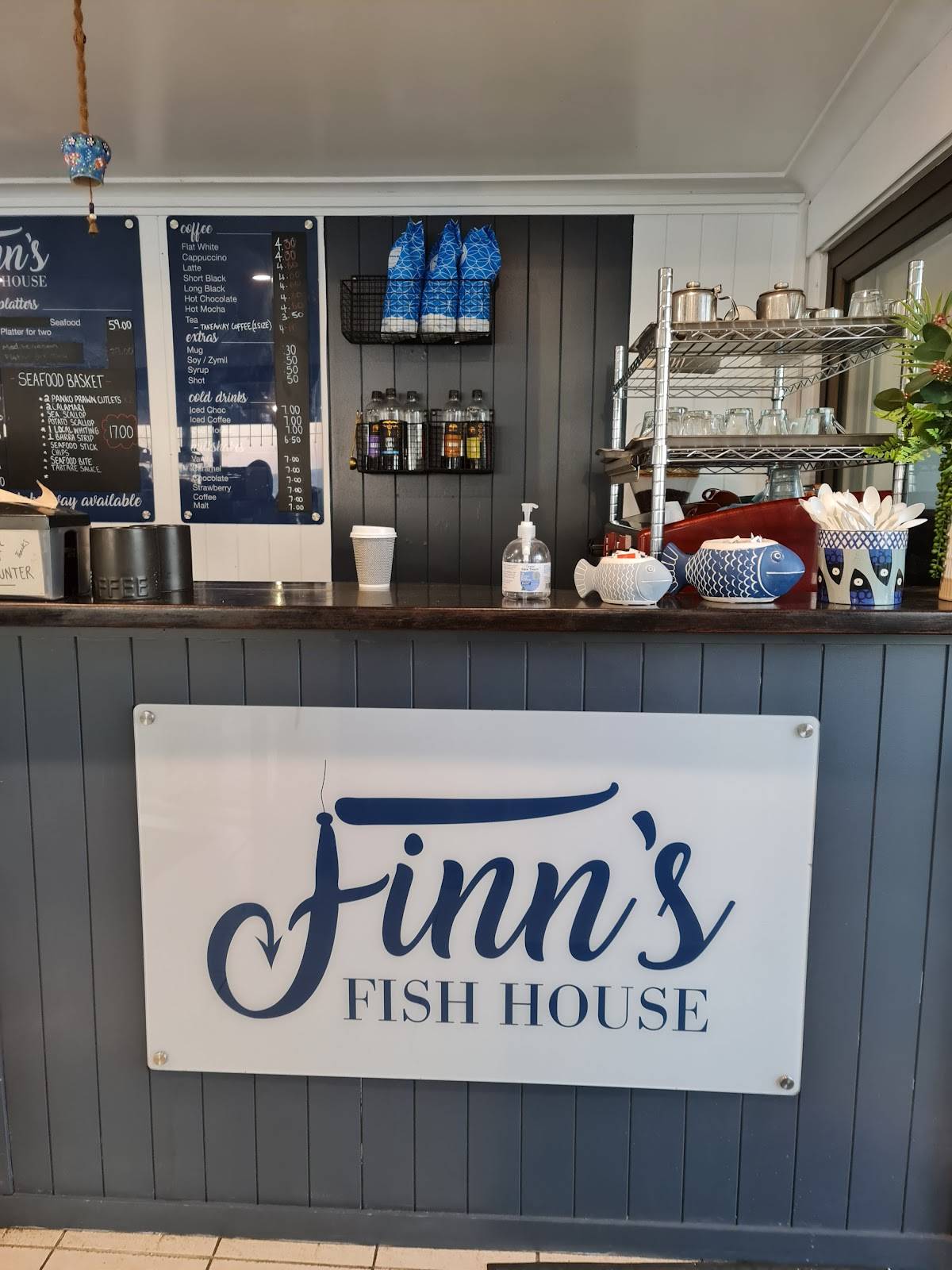 Menu at Finn's Fish House cafe, Wynnum