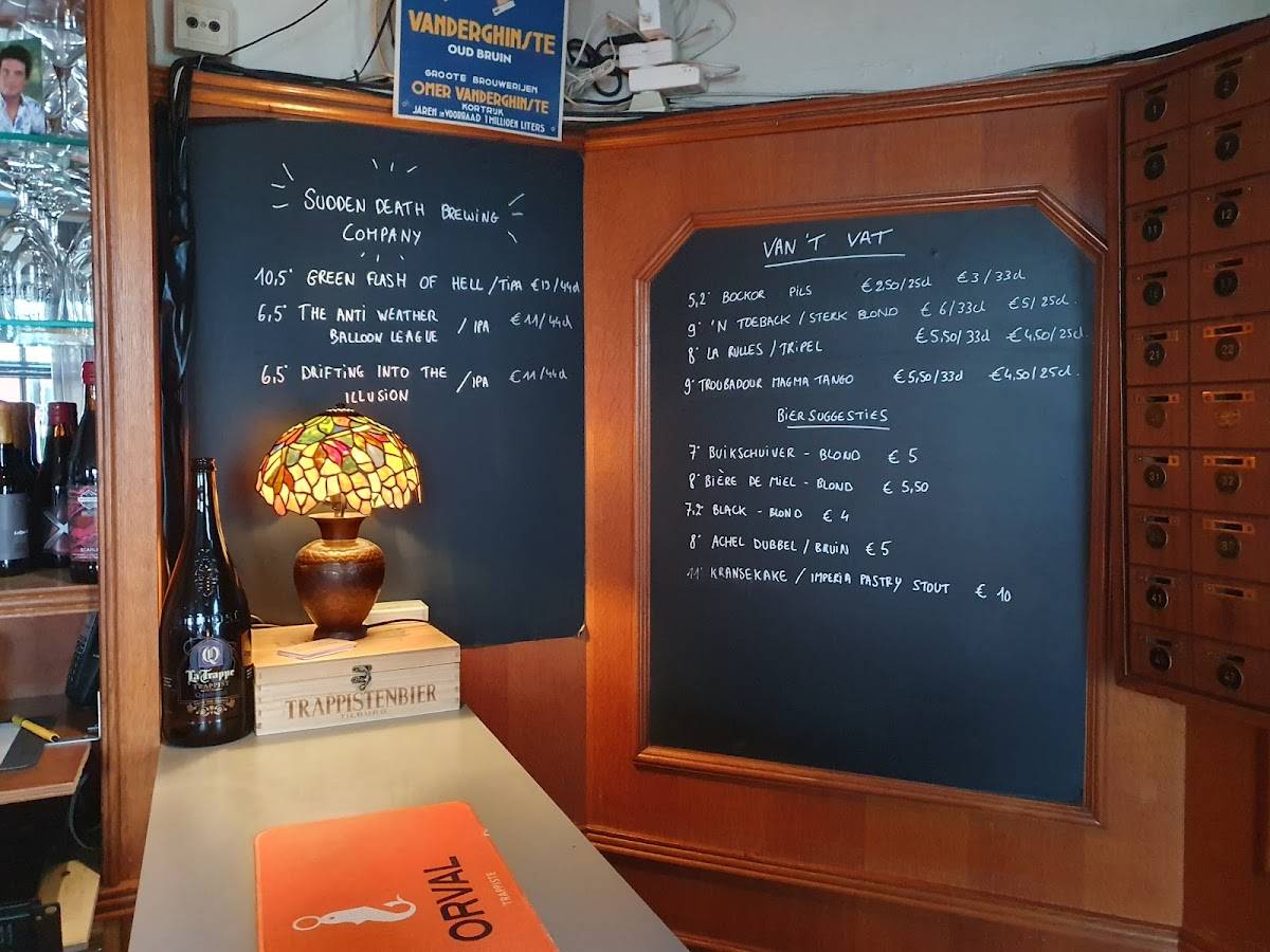 Menu at Eet-,whisky - en bierkroeg 't Kruiske pub & bar, Deerlijk, 1