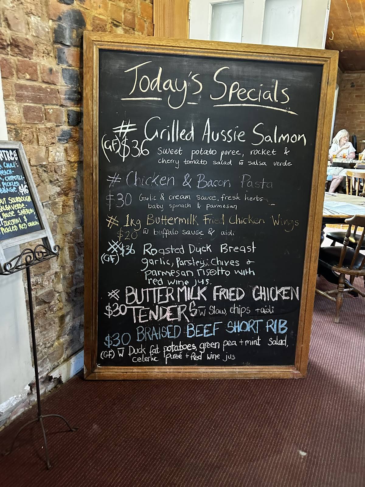 Menu at Five Flags Hotel pub & bar, Campbells Creek