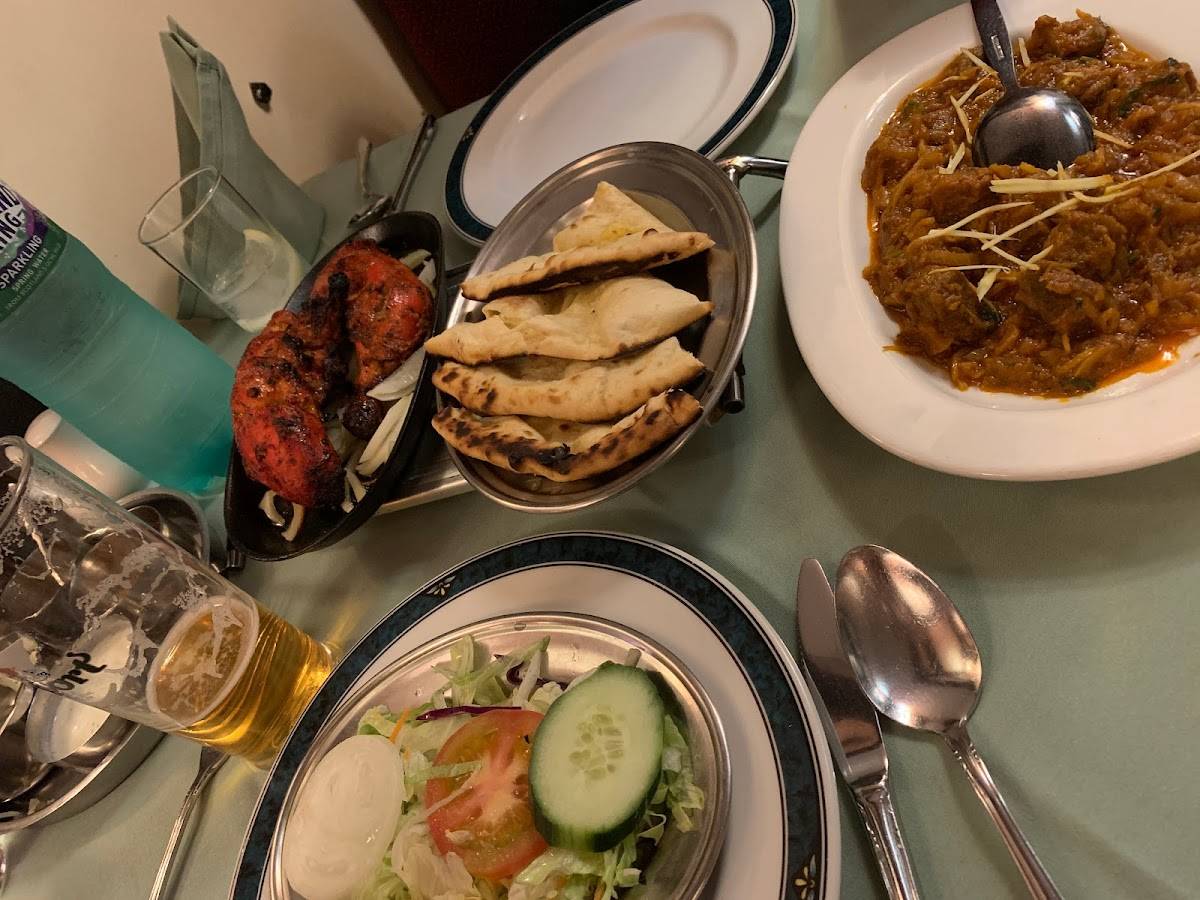 Menu at Gandhi Tandoori restaurant, Woodford, 712 Chigwell Rd
