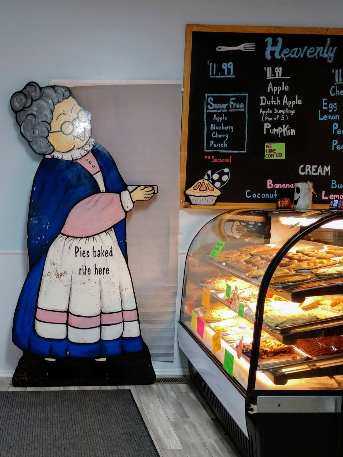 Menu at Heavenly Treats Bakery, Canal Winchester