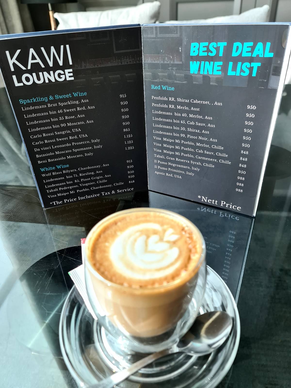 Carta del pub y bar Kawi Lounge, Surabaya