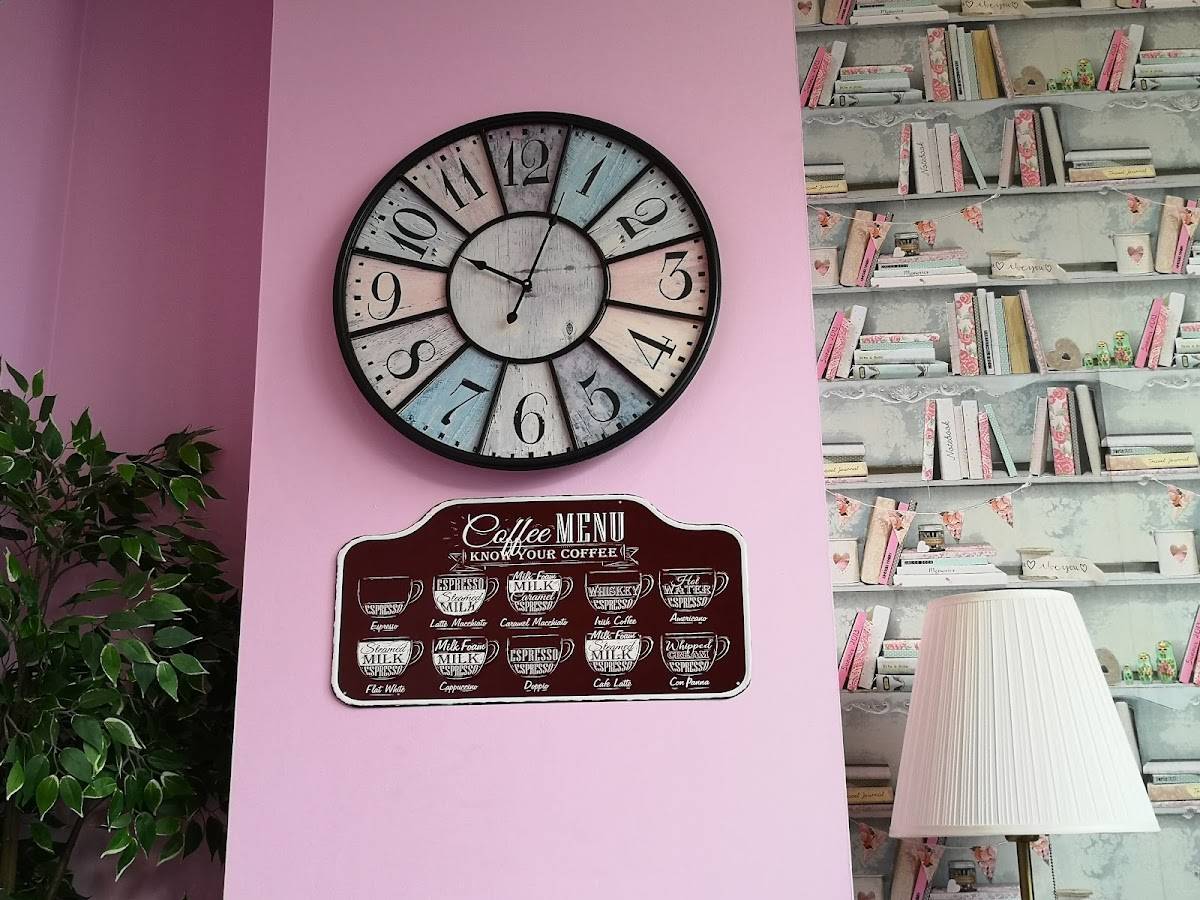 Menu at Kelly Lou Cakes cafe, Portlaoise, Parkside Shopping Centre