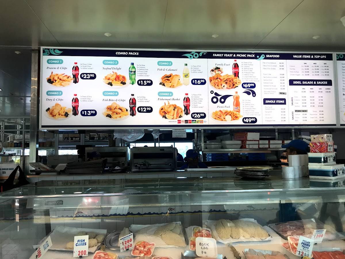 Menu at Charis Seafoods restaurant, Labrador, 371 Marine Parade