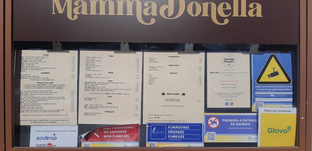 Menu em Mamma Donella restaurante, Queluz