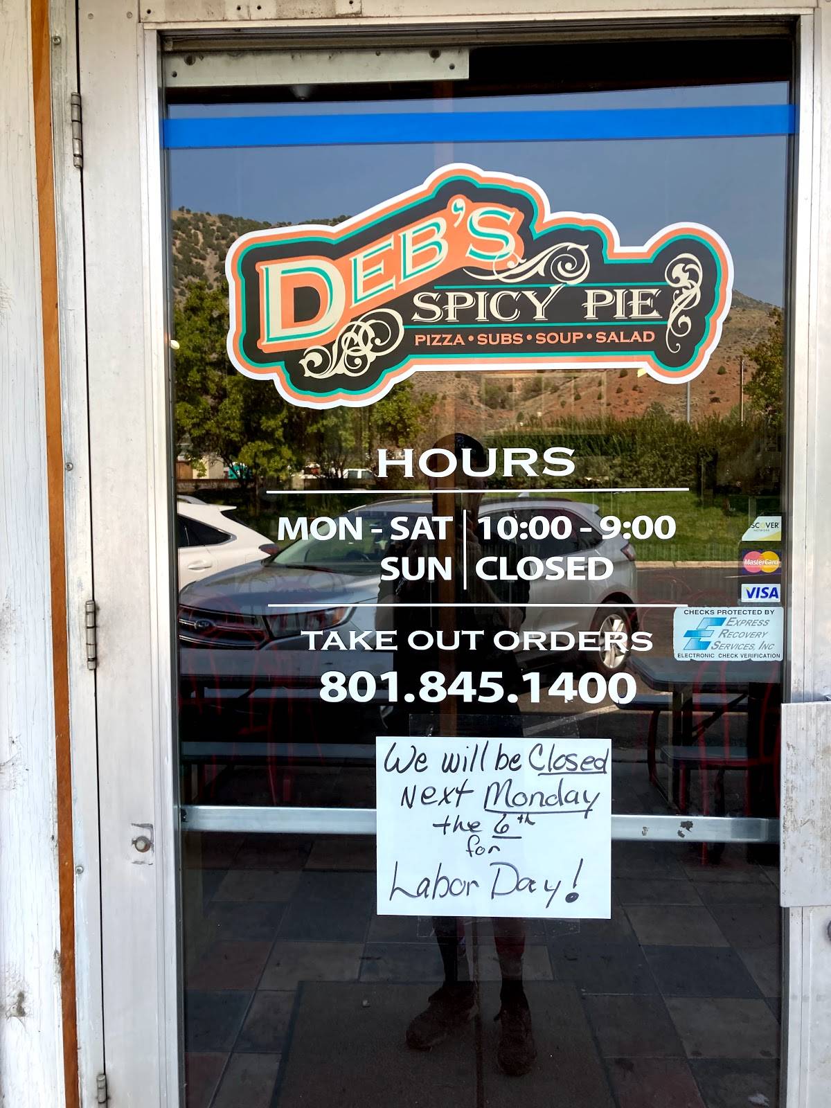 Menu at Deb's Spicy Pie pizzeria, Morgan