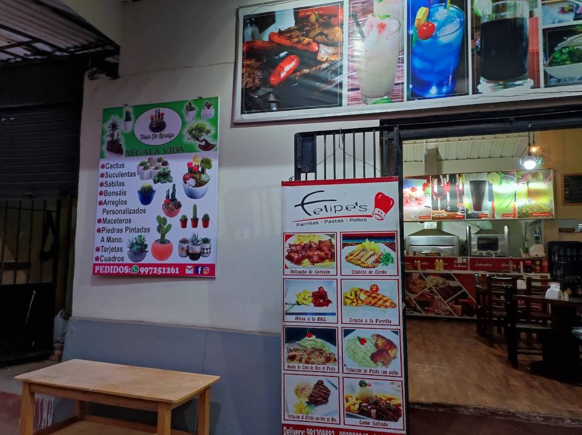 Menu at Pollería Felipes restaurant, Cusco