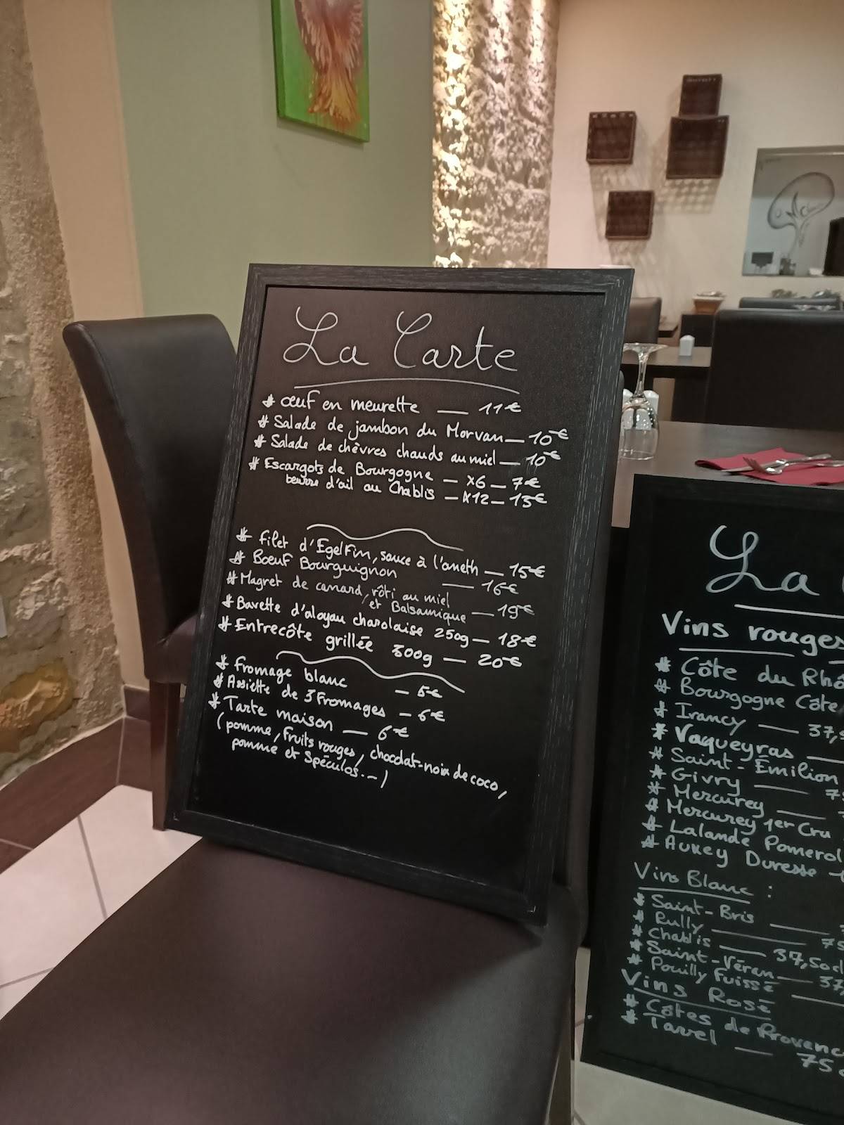 Menu au Restaurant Le Phœnix, Saint-Germain-du-Plain, 1 Place du Marché