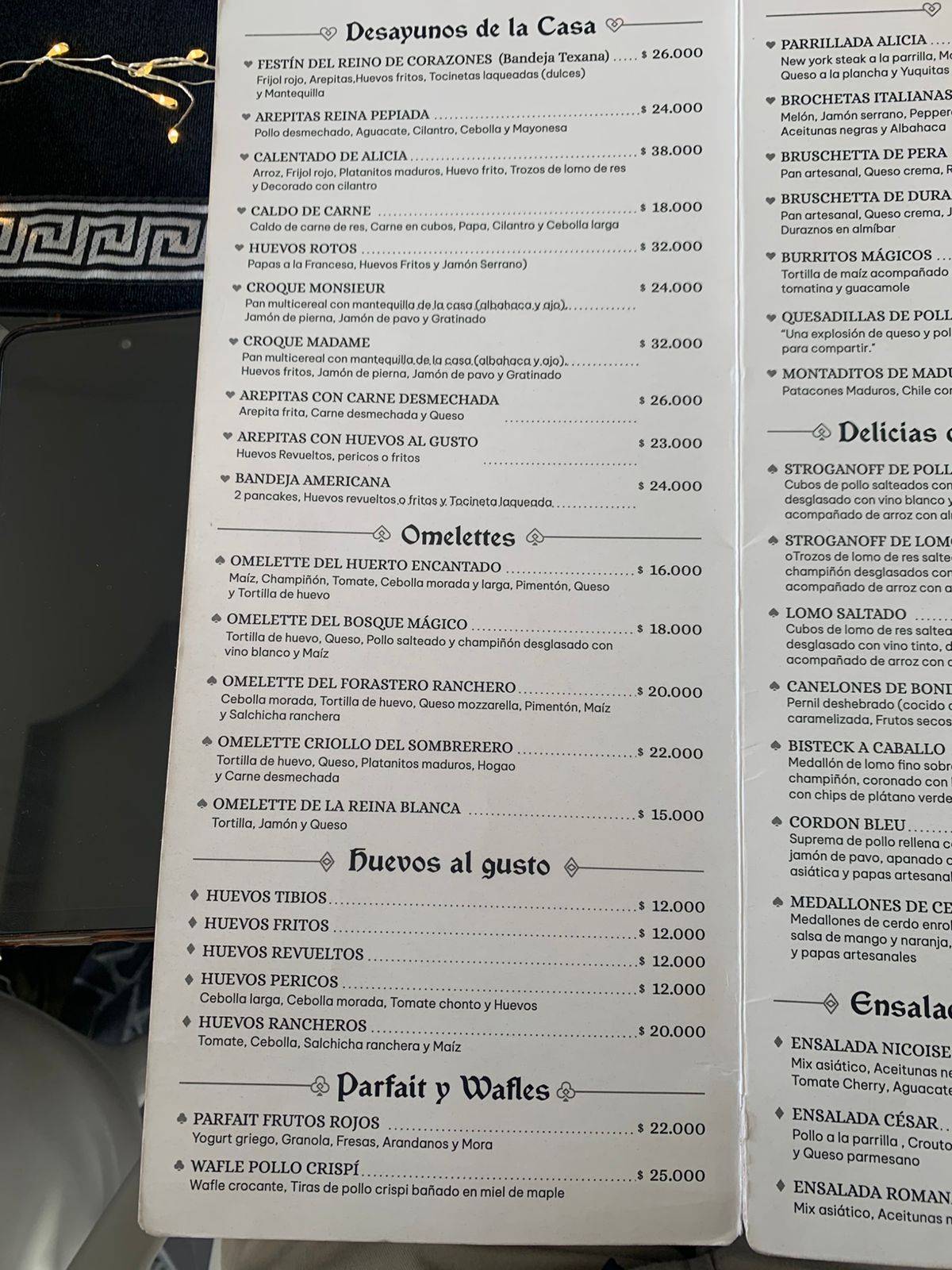 Menu at Restaurante El universo de Alicia y su conejo, Bogotá