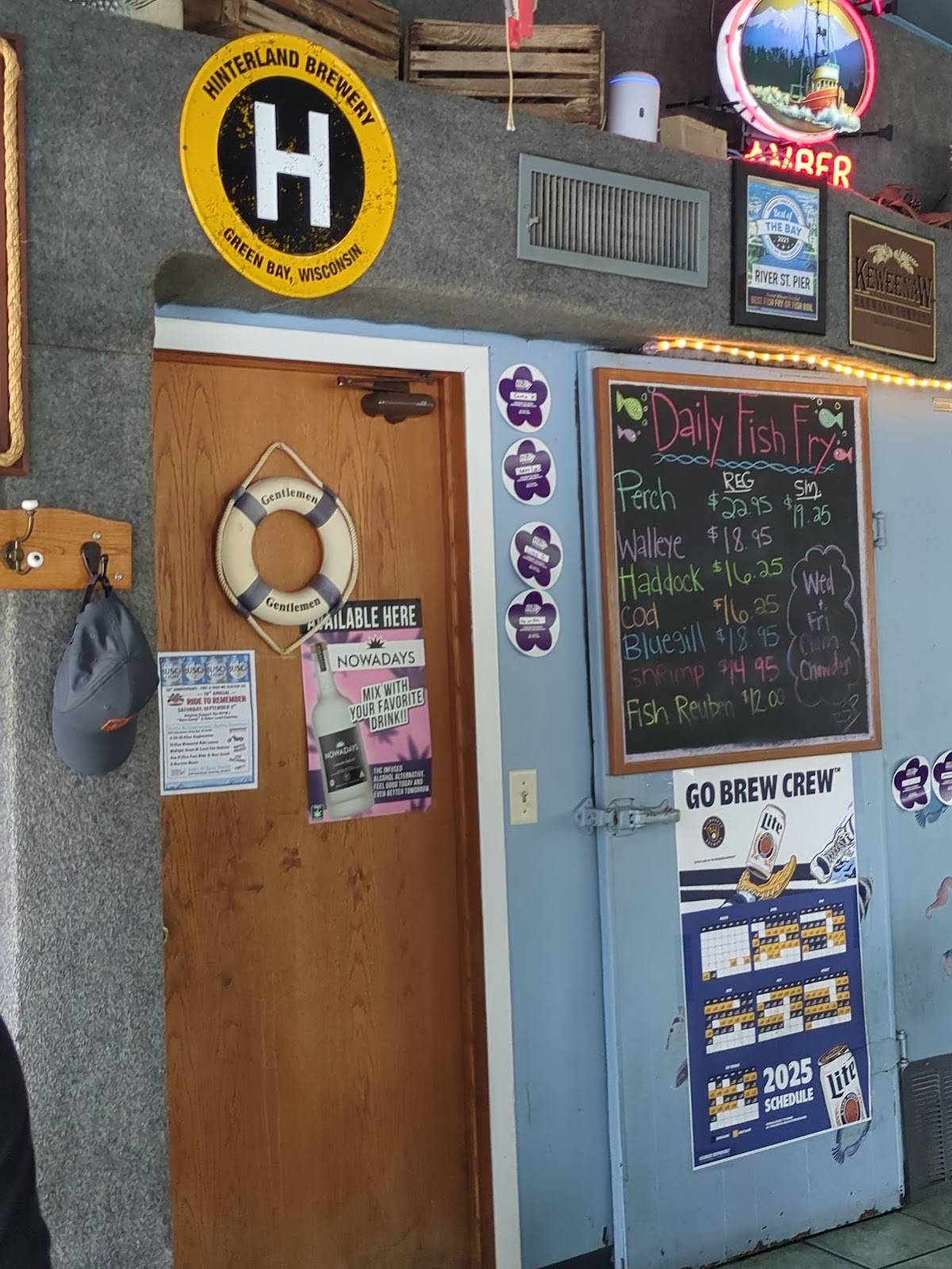 Menu at River Street Pier pub & bar, Green Bay