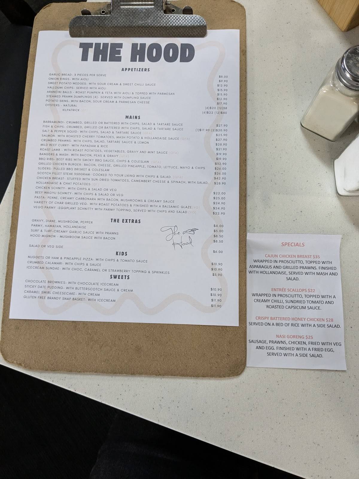 Menu at Robin Hood Hotel Strathalbyn restaurant, Strathalbyn
